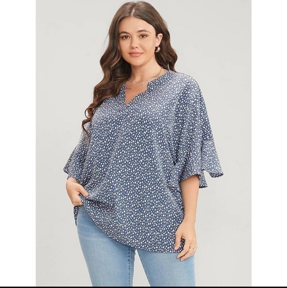 BloomChic | Tops | Bloom Chic Blue Floral Blouse | Poshmark